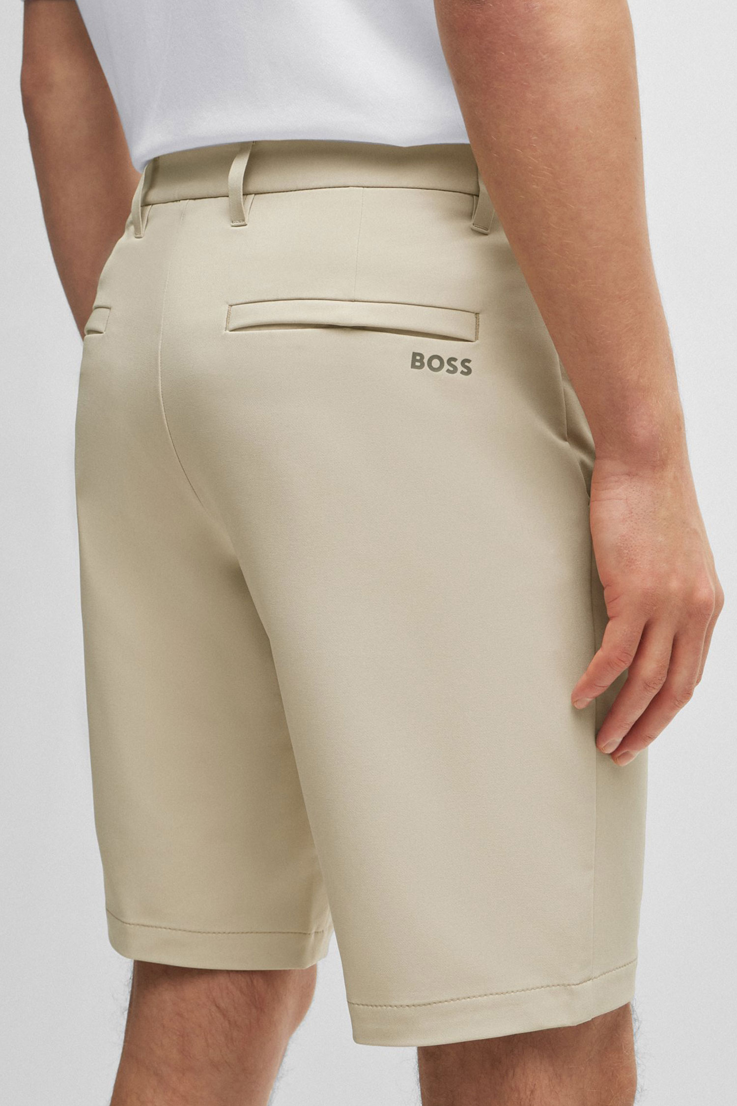Мужские бежевые шорты BOSS 50504392;269 — Ultrashop