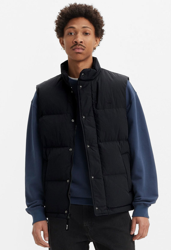 Чоловічий чорний жилет Levi’s® A8556;0000 — Ultrashop