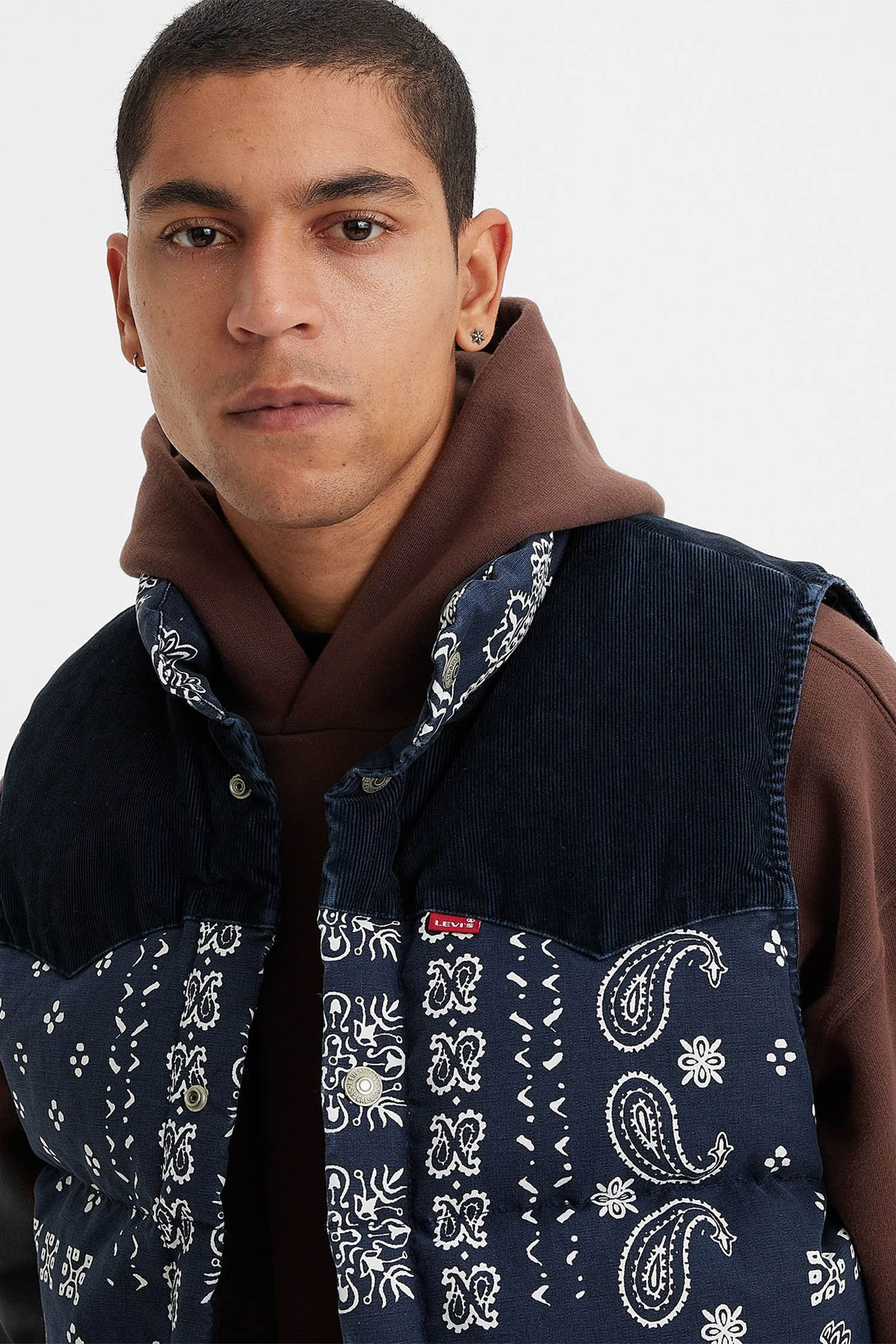 Мужской темно-синий жилет с узором Levi’s® A5634;0001 — Ultrashop