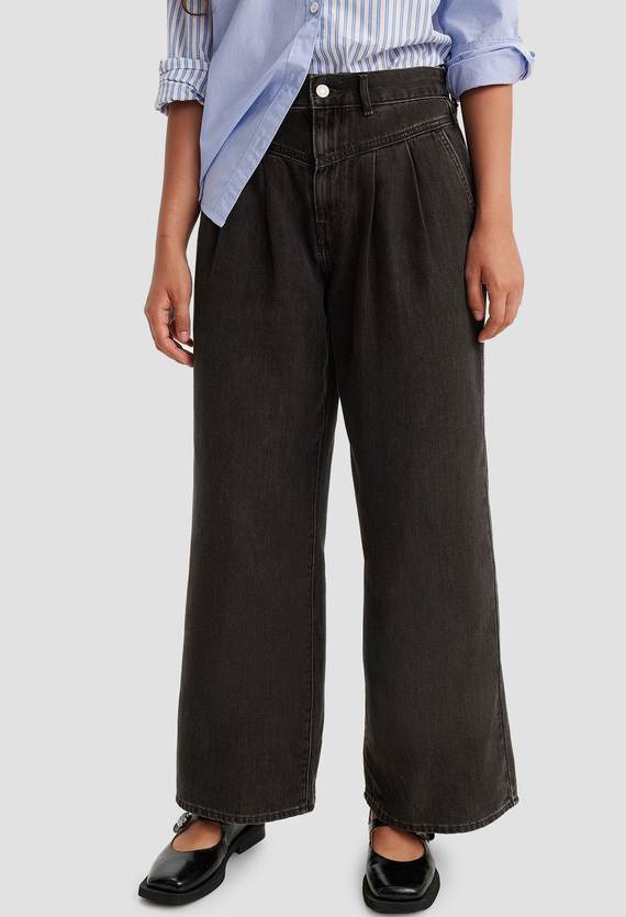 Женские черные джинсы Featherweight Baggy Levi’s® A7453;0009 — Ultrashop