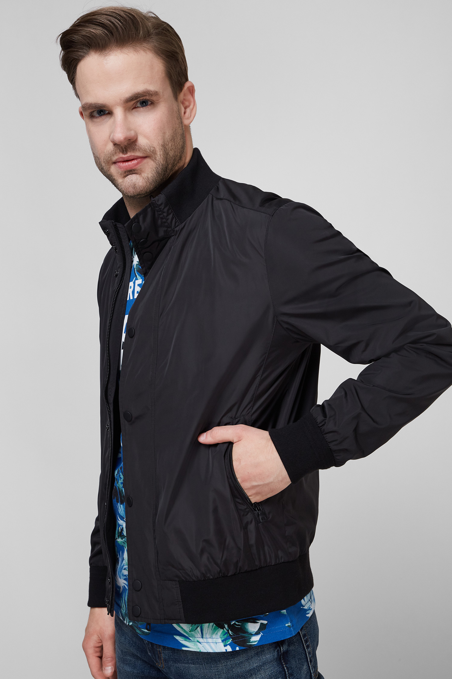 Мужской черный бомбер SuperDry M5010768A;02A — Ultrashop